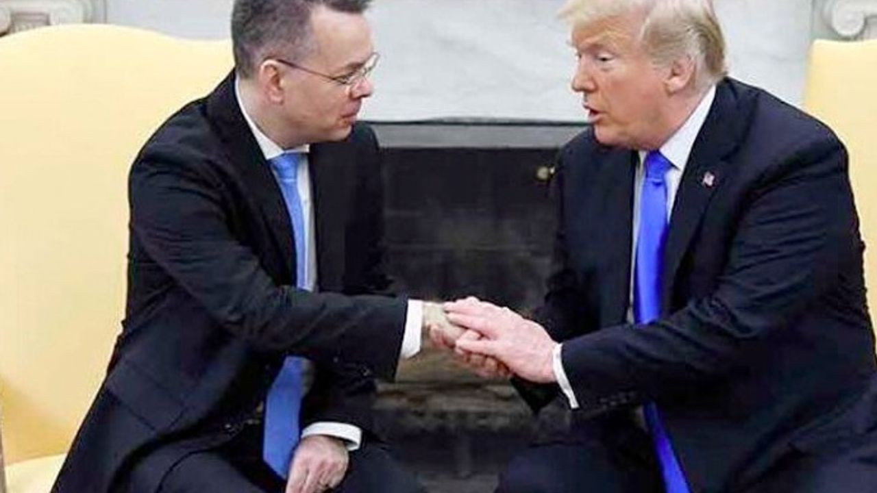 Trump seçim ropagandasına rahip Brunson’la başladı - Tele1 TV Canlı yayın