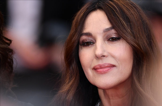 Monica Bellucci ilişkisini itiraf etti! "Ona aşığım" - Tele1 TV Canlı yayın