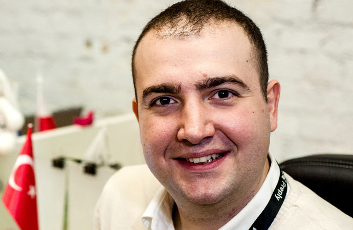 Türklerin en çok yaptığı davranış ve mimikler belli oldu - Tele1 TV ...